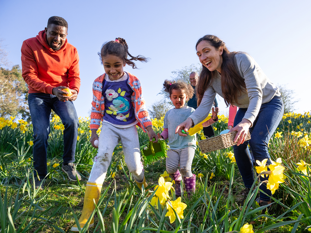 Fun Friday: Springtime Scavenger Hunt